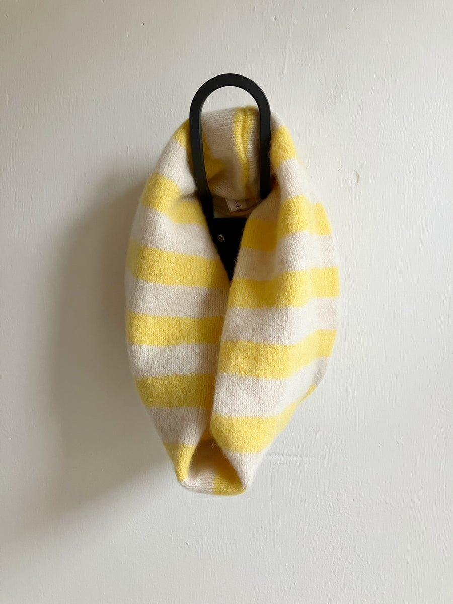 Striped Knitted snood in Lemon/Linen – Anna-Lisa Smith